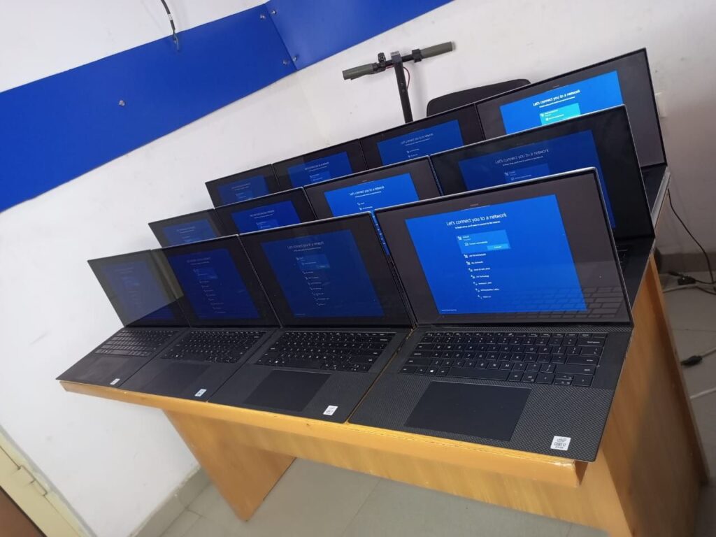 Laptop Pallets--24 pieces | Vaal Enterprise Liquidation Pallets PLC